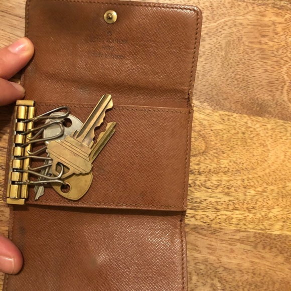 Louis Vuitton | Accessories | Authentic Vintage Louis Vuitton Keyholder ...